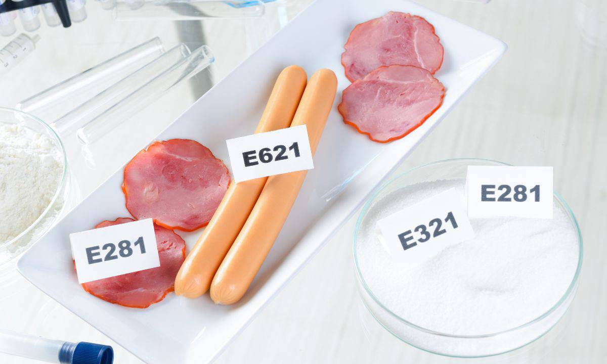 23 Worst Foods for Lymphatic System: Lymphedema Diet